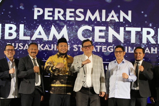 Bob Hasan Dirikan Iblam Centre, Lembaga Kajian Hukum dan Sosial - News24xx Bob Hasan Dirikan Iblam Centre, Lembaga Kajian Hukum dan Sosial - News24xx
